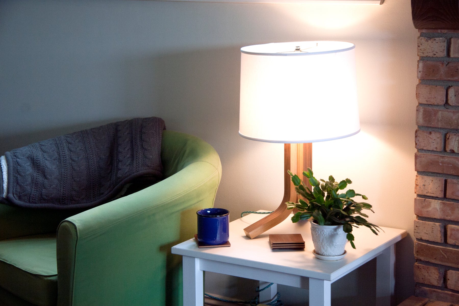 Traverse Table Lamp - Handmade Modern Bent Plywood Tripod by Ciseal